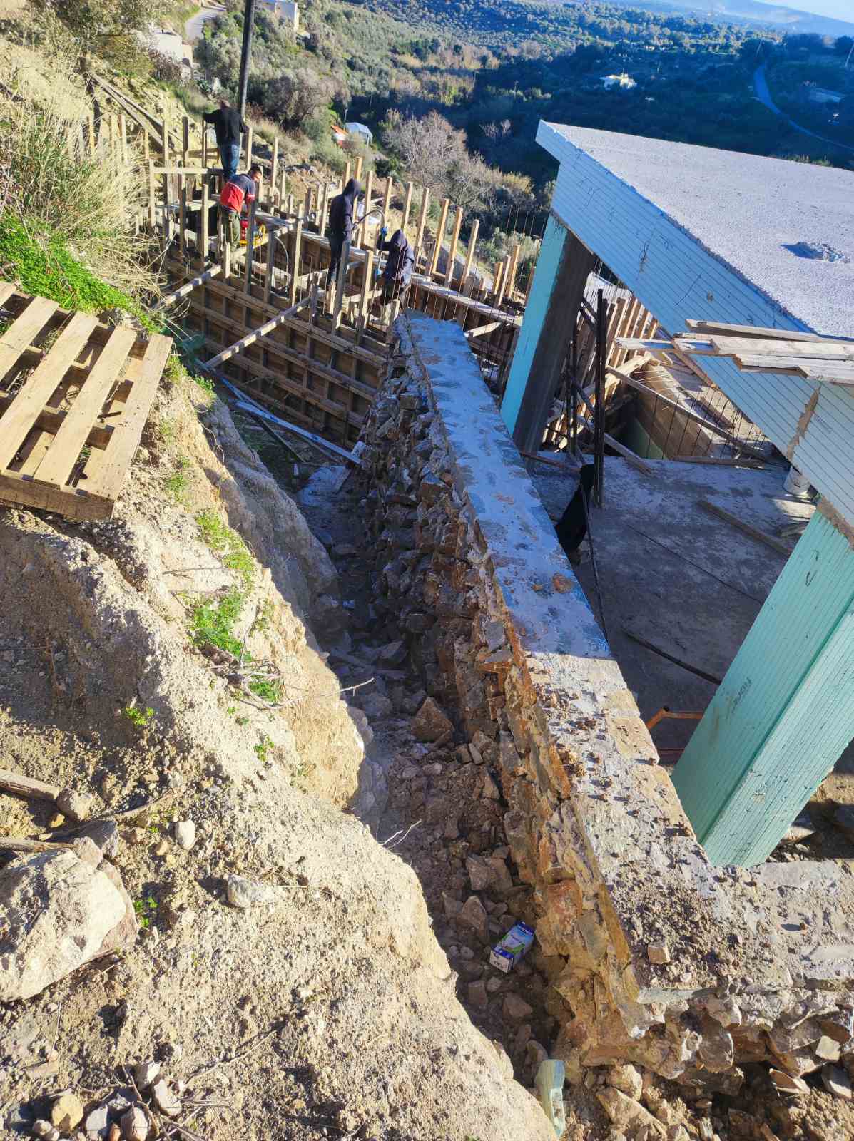 TRINITY HILLS – Action Constructing